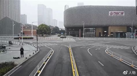 断药危机封城封村之后的艾滋感染者