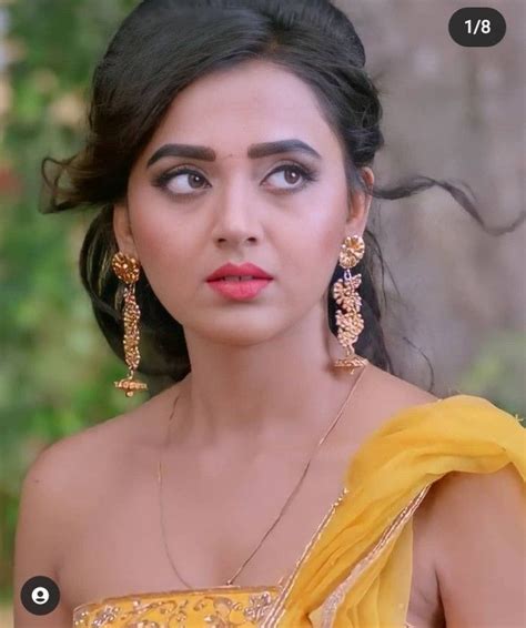 Pin By Anushka Jadhav On Tejaswi Prakash Beautiful Girls Body
