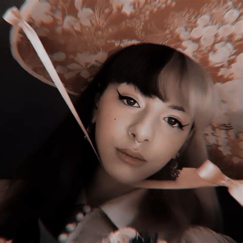 𝐌𝐄𝐑𝐋𝐈𝐍