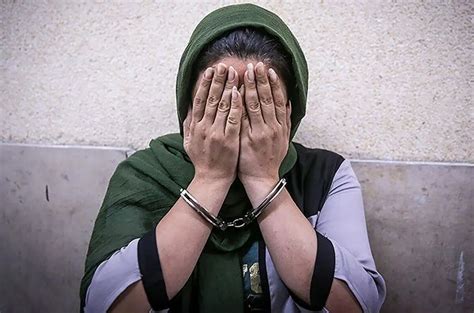 زن متاهل فریده مطلقه بود و با چندین نفر رابطه داشت من را هم به مرداب
