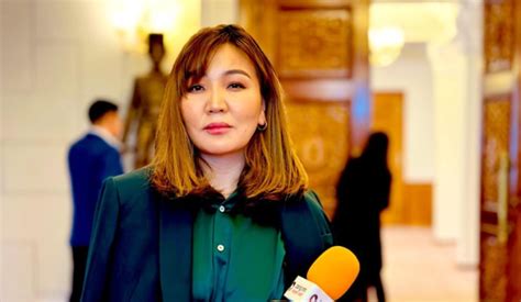 Сэтгүүлч Н Өнөрцэцэгт холбогдох шүүх хуралдааныг 7 р сарын 18 ныг хүртэл хойшлуулав