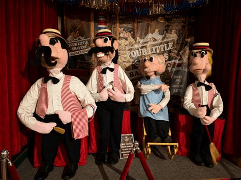 Animatronic Shows At Volo Museum Rock Afire Explosion