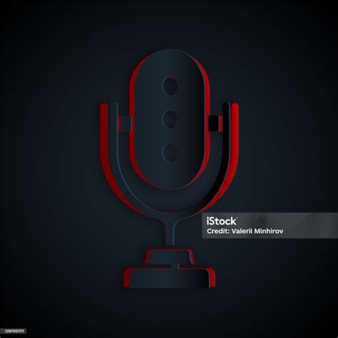 검은색 배경에 격리된 용지 절단 마이크 아이콘입니다 공기 라디오 마이크 마이크에 스피커 기호입니다 종이 아트 스타일 벡터 3차원 형태에 대한 스톡 벡터 아트 및 기타 이미지