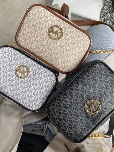 Сумки — ціна 900 грн у каталозі Крос боді Купити аксесуари за доступною ціною на Шафі Україна