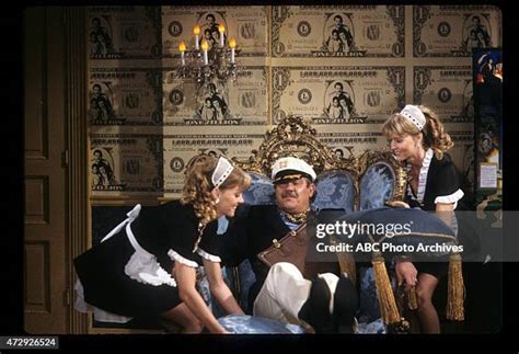 49 Photos Et Images Haute Résolution De Denise Gallup Getty Images
