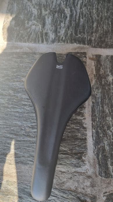 Sedež Selle Royal