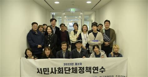 출산율 나아지고 있는 독일 사회 속 믿을 수 있는 장치