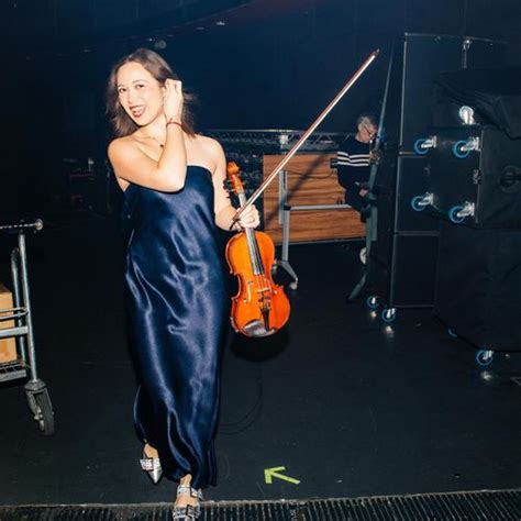 Everything To Know About Junia Laufeys Identical Twin Sister Vogue