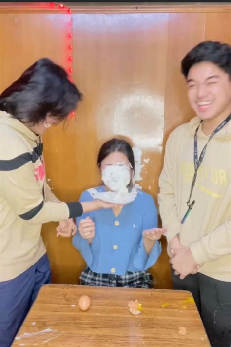 ဆော့သမျှဂိမ်းတိုင်းအရှုံးတွေနဲ့ ရင်ဆိုင်နေရတာကြောင့် မျက်နှာကိုခရင်မ်တွေနဲ့အသုတ်ခံလိုက်ရတဲ့ သဇင