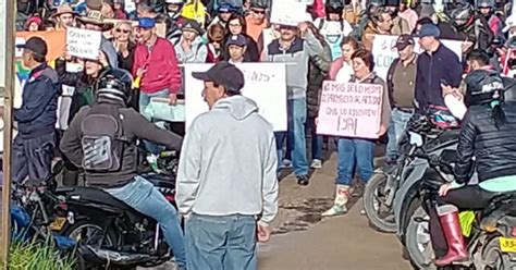 Vía Alterna A La Calera Por El Codito En El Norte De Bogotá Es Un Desastre La Comunidad Salió