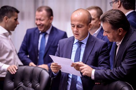 Од 84 тата седница на Владата на РМ Обезбедени 80 милиони денари за Собранието на РМ за кампања