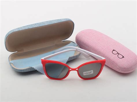 جا عینکی طرح عینک