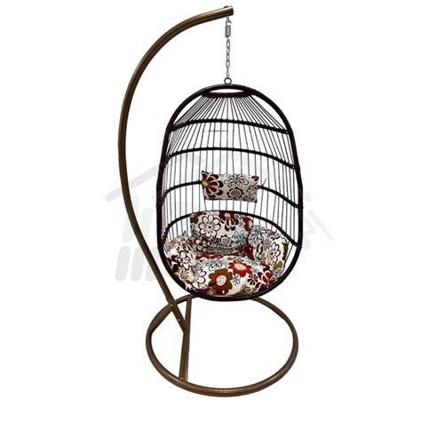 كرسي مرجيحة بلاستيك تصميم خوص وعمود حديد للاسترخاء رقم 62bl