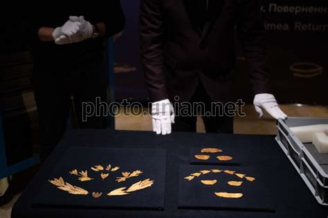 Фото новости Скифское золото вернули в Украину: 565 предметов, в том ...