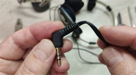 How To Fix Your Headphones Yourself A Step By Step Guide DeviceDaily Com