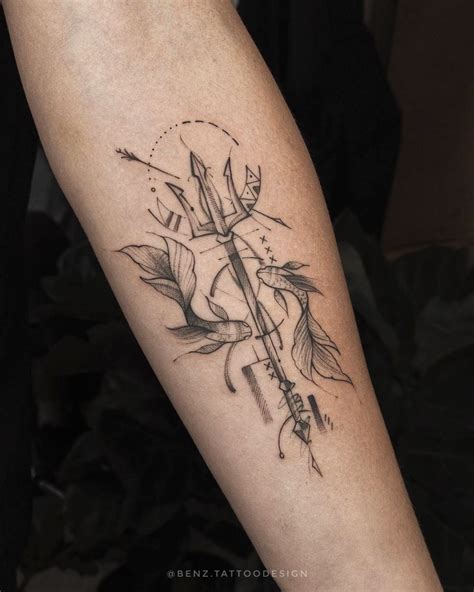 Pisces Abstract Tattoo Design With Floral Elements Hình Xăm ở Bàn Tay