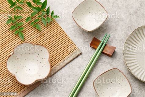 일본 접시와 젓가락이있는 테이블 일본 음식 이미지 플랫 레이 Washoku에 대한 스톡 사진 및 기타 이미지 Washoku 레스토랑 테이블 세팅 Istock