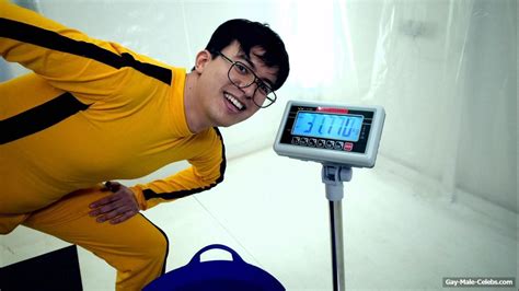 Phil Wang Nude And Sexy Photos LIVEXGIRLS