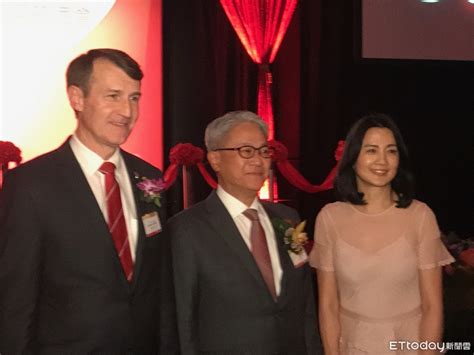 彭雪芬辭新光董事後 吳東亮老臣明年也得告別彰銀董事 Ettoday財經雲 Ettoday新聞雲
