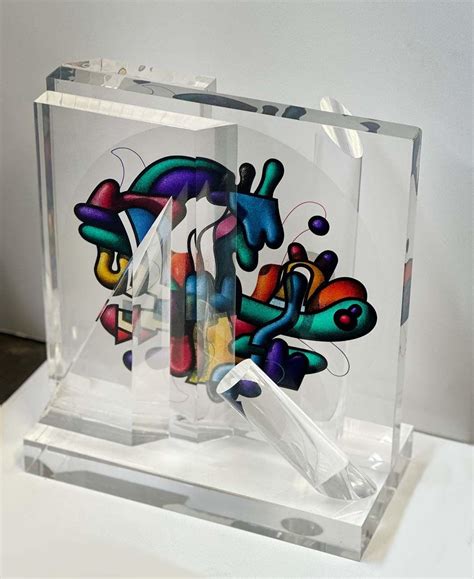 Sculpture Moderne En Lucite Sphère De Yankel Ginzburg En Vente Sur