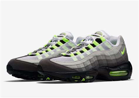 Nike Air Max 95 OG "Neon" 554970-071 Release Info | SneakerNews.com