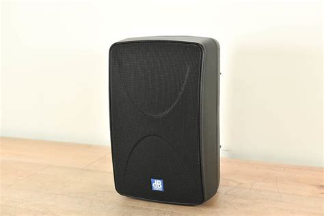 DB Technologies K Watt Way Active Speaker CG XE Reverb
