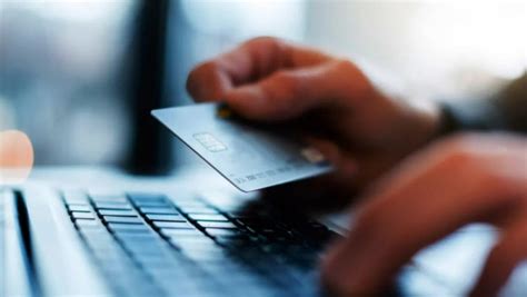 Оршуулгын тусламж гэнэтийн осол мөнгөний хэрэгцээ гарлаа хэмээн чат бичиж бусдын дансыг