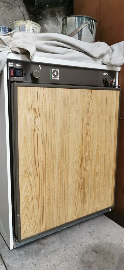 Plinski Hladilnik Electrolux