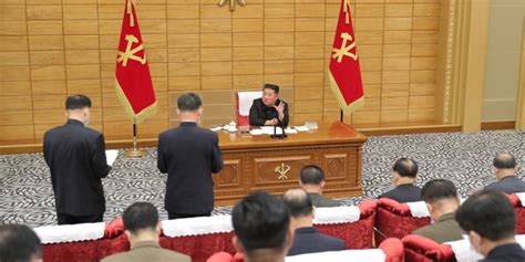 金正恩下达特别命令 要求投入军队稳定医药品供应 含视频 手机新浪网