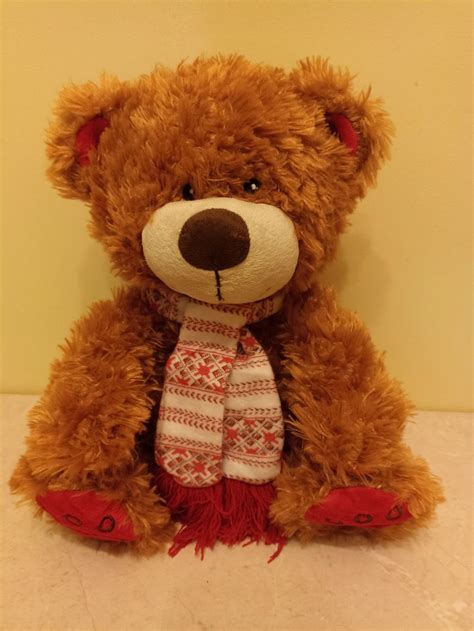 Очень милая зверушка с большими глазами