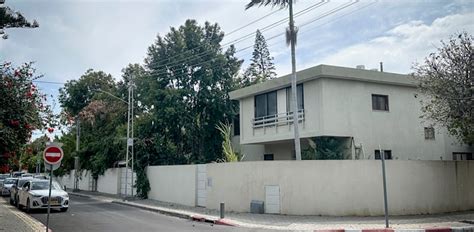 Exclusive Quentin Tarantino Buys Tel Aviv Home For Nis 50m Globes
