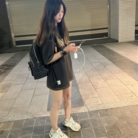 沫熙 moxi 0613 Threads Say more