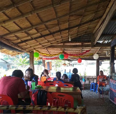 ก๋วยเตี๋ยวไก่มะระบ้านนาล้อม จังหวัดเลย