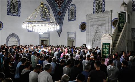 Терави намаз низ градовите во регионот Religija