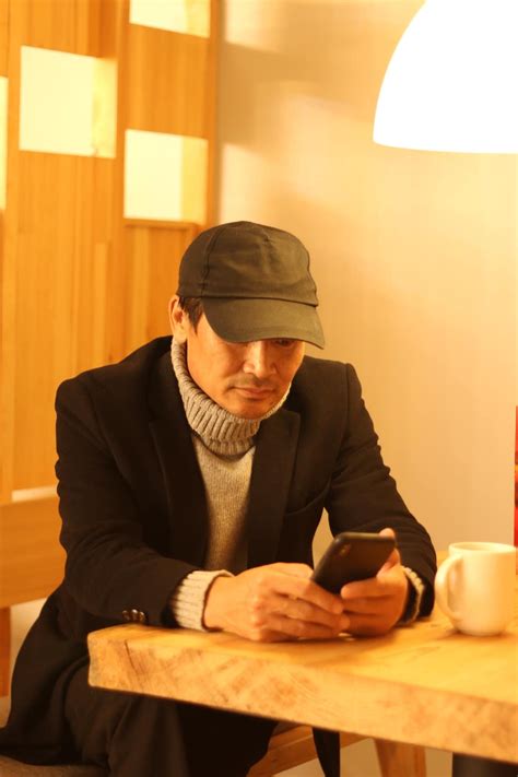 Зөв мн Дөрөвдүгээр сарын тэргэл сар буюу “Ягаан тэргэл Facebook