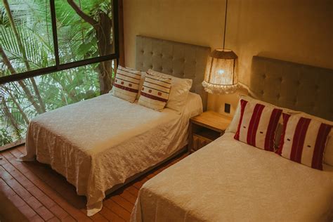 고요한 교수형 램프 녹지 더블 침대 따뜻한 분위기 리조트 미니멀리스트 장식 방 방학 렌탈 부드러운 조명 아늑한