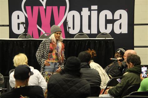 Nsfw On Twitter RT Polyannie01 In 2021 I Represented NSFW All Of Adult Web3 At All Four