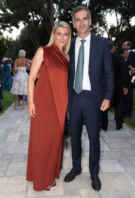 Προεδρικό Μέγαρο Οι εμφανίσεις στη δεξίωση για την 51η επέτειο αποκατάστασης της Δημοκρατίας