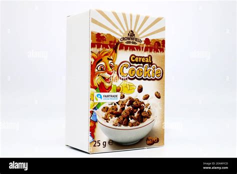 CROWNFIELD Cereals Sold By LIDL Supermarket Chain Stock Photo Alamy