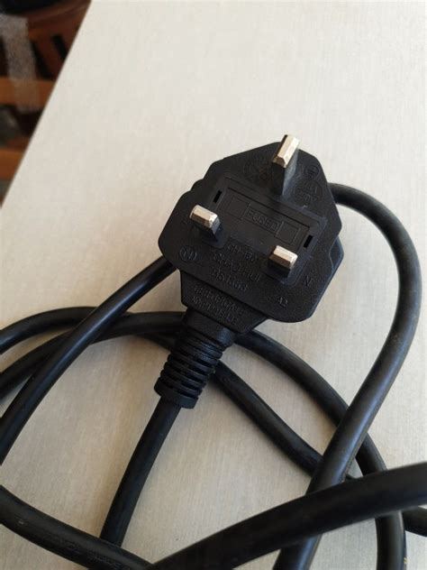 Uk Plug To C13 Socket Power Cords Computers And Tech Parts And Accessories Cables And Adaptors On