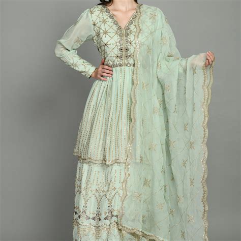 Ethnic Elegance Why Ethnic Wear Is A Timeless Fashion Choice Ellas