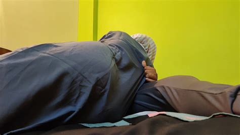 Woman In Hijab Sex With Her Boyfriend While No One At Home