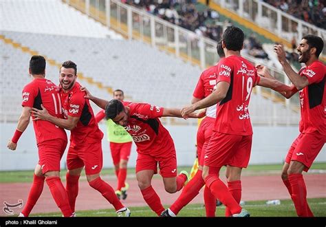 باشگاه پرسپولیس در انتظار سازمان لیگ احتمال تعویق جشن قهرمانی اخبار
