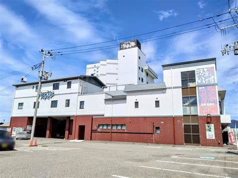 【長岡市】まるで竜宮城！ 寺泊日本海の「いけすレストラン」で新鮮なお魚ランチに舌鼓（pico） エキスパート Yahooニュース