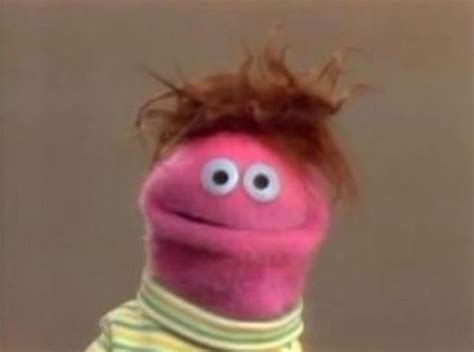 Mémés에 있는 Seleyna Zahra님의 핀 세서미 스트리트 웃긴 사진 손 인형