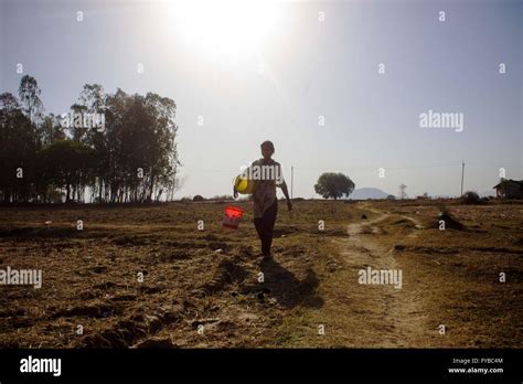 A Woman Walks To Fetch Water Eighty Per Cent Of Bundelkhand S Farmers