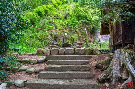 阿多由太神社高山市国府町木曽垣内 たんぽぽろぐ