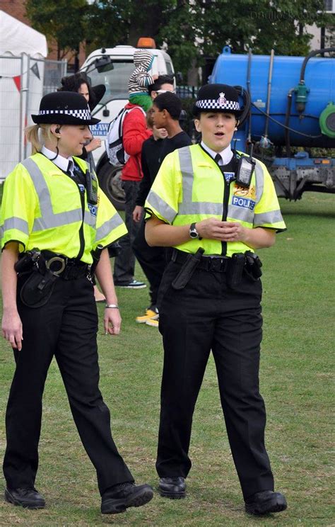 Pin By Alex Palma On Uniform Police Women Womens Uniforms Superwoman
