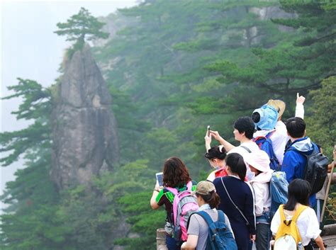 中秋小长假黄山游人如织 共接待游客3万余人次安徽频道凤凰网