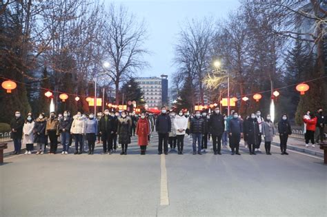 学校举行2022年春季新学期升国旗仪式 兰州交通大学新闻中心